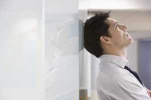 Mythe de l'homme alpha : comment devenir un mâle alpha charismatique