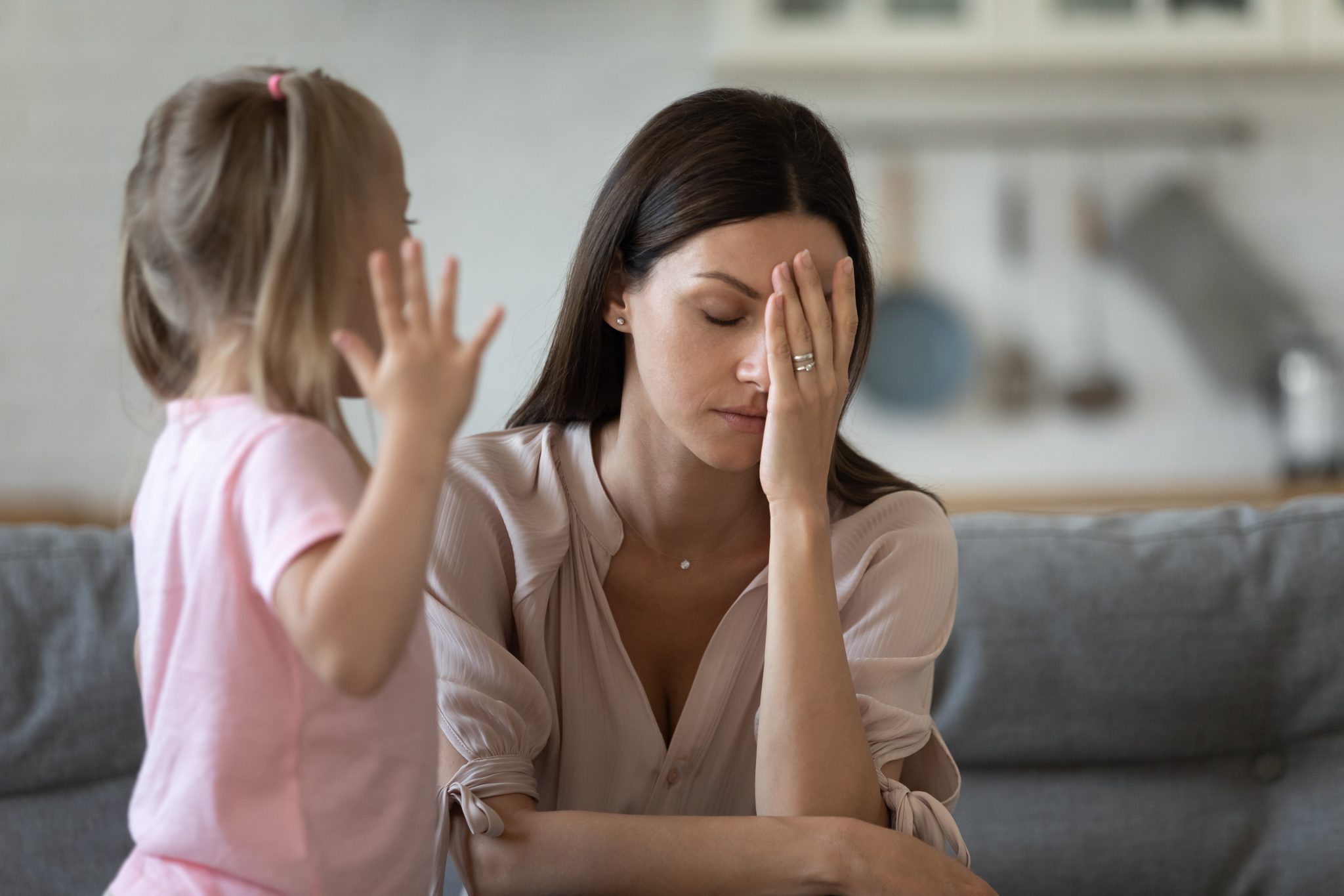 D'où vient la colère incontrôlable des parents et comment la gérer