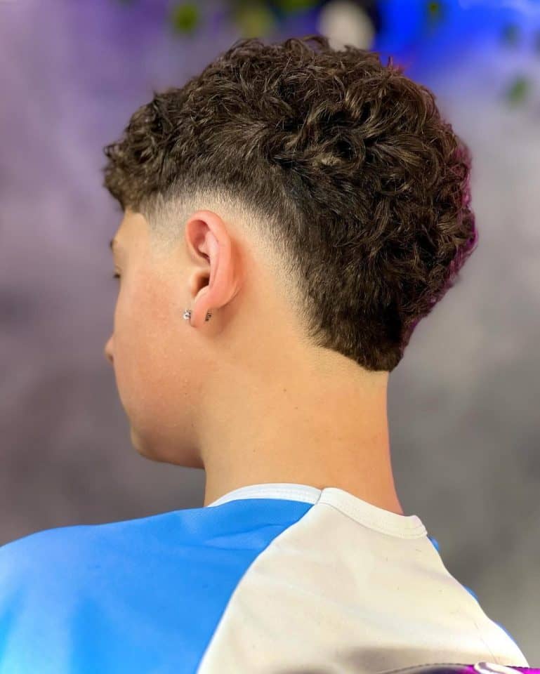 Dégradé bas : 50+ Coupes de low fade pour les hommes chic