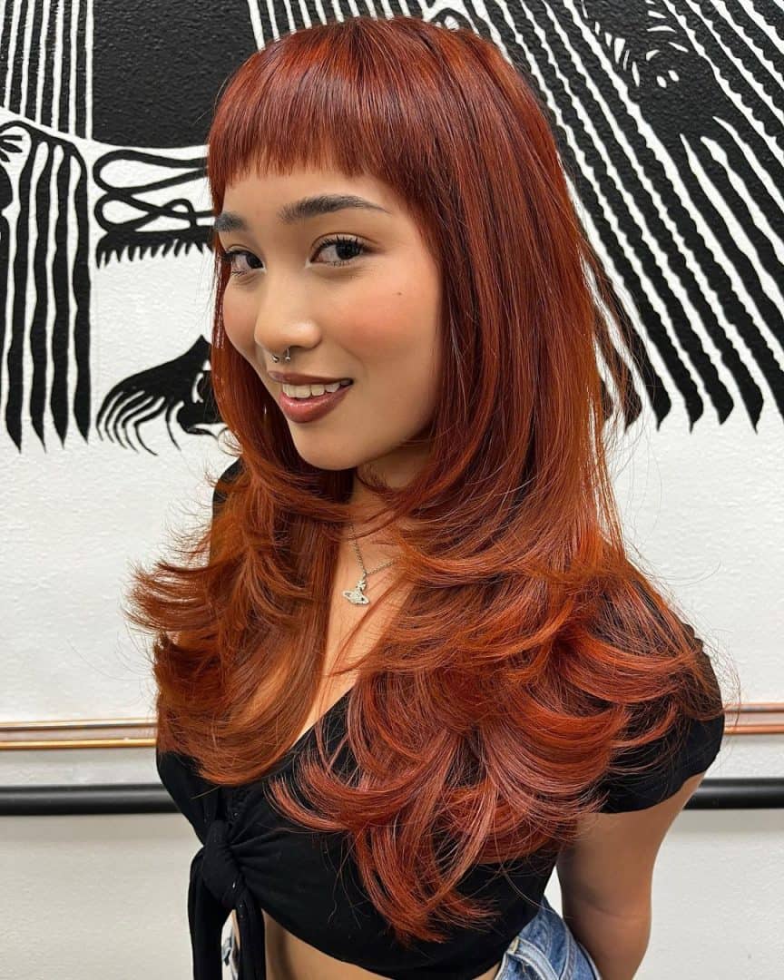 Frange rideau : 48 Idées de coiffures originales pour les femmes