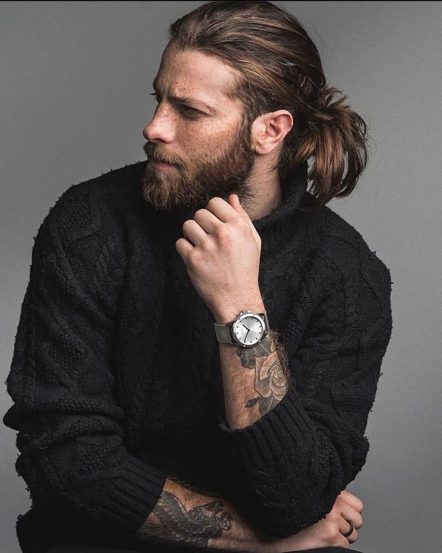 Tendance Man Bun : 18 Idées de chignon pour homme élégant