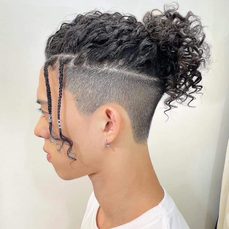 Tendance Man Bun : 18 Idées de chignon pour homme élégant