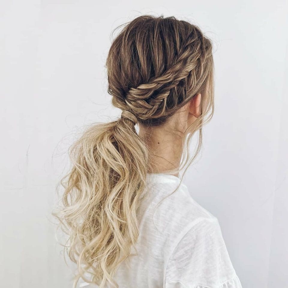 20 Idées magnifiques pour une queue-de-cheval tressée chic