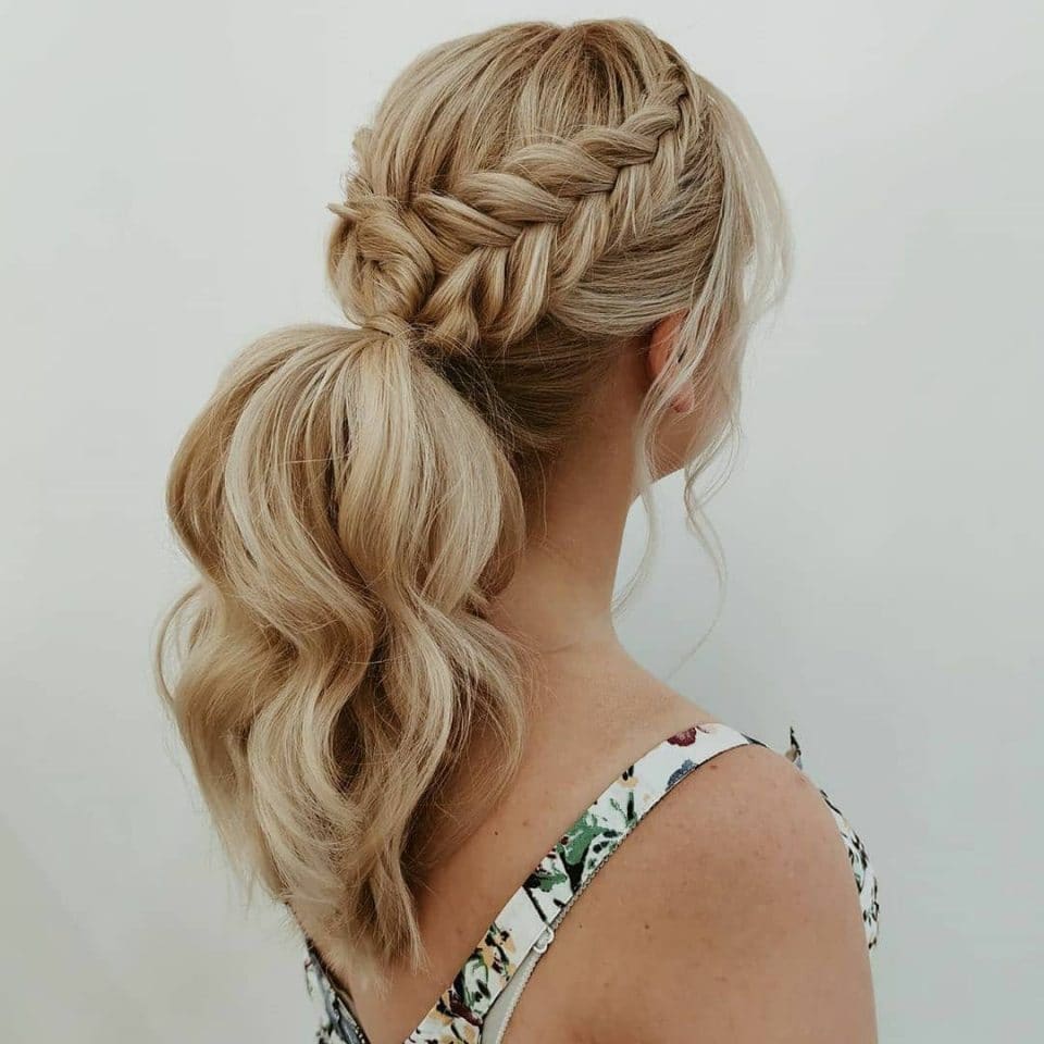 20 Idées magnifiques pour une queue-de-cheval tressée chic