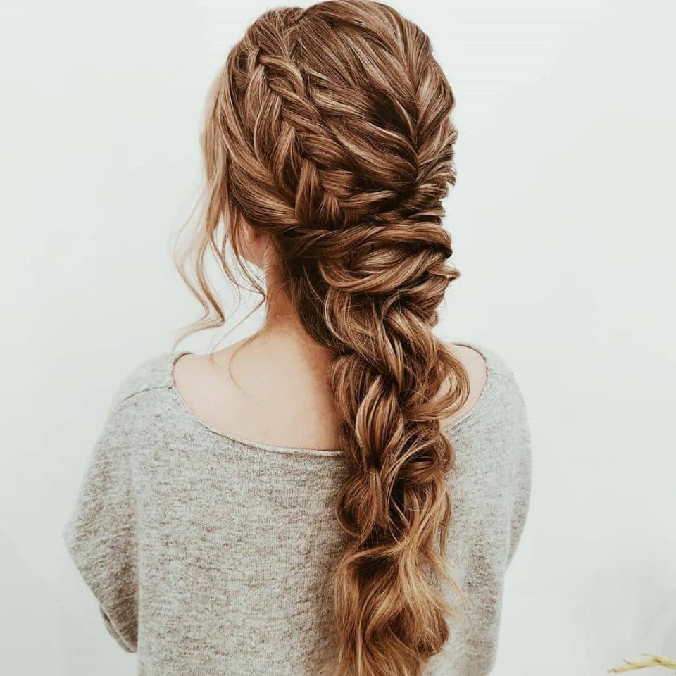 20 Idées magnifiques pour une queue-de-cheval tressée chic